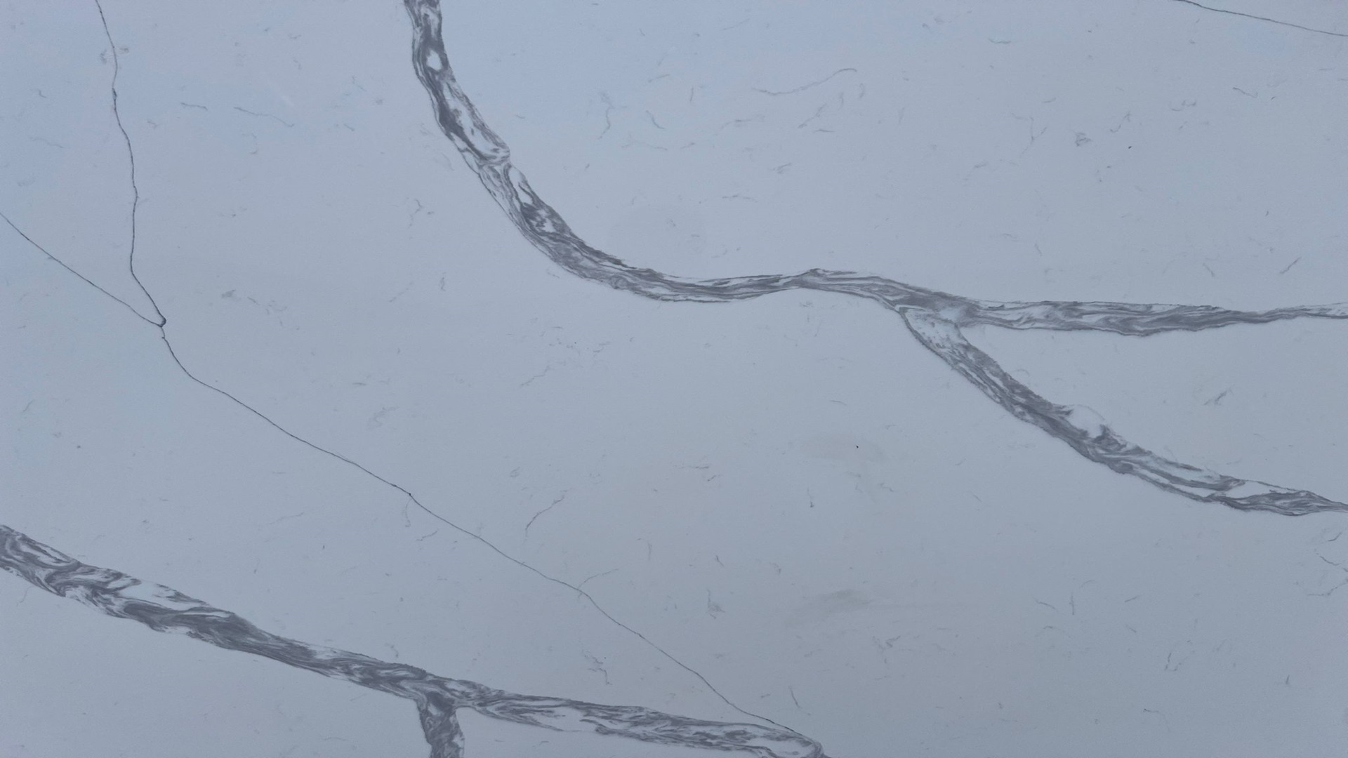 River White Jumbo | Best Quartz Worktops Near Me | Quartz Collection in ...